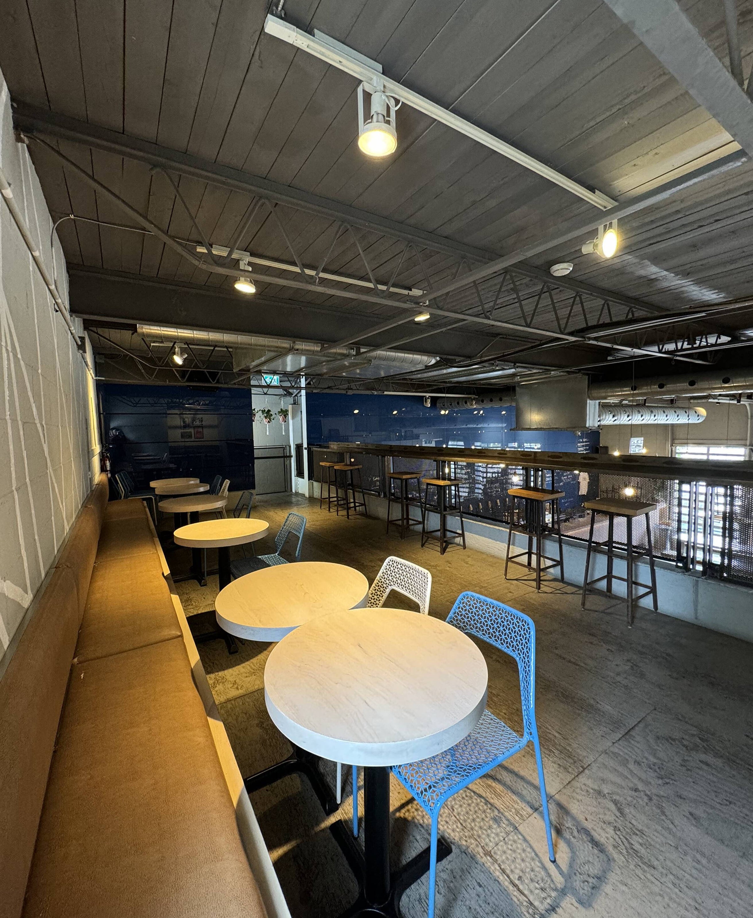 Arabella Park Bar | 18 Rotating Taps & Bottle Shop in Belmont Village ...